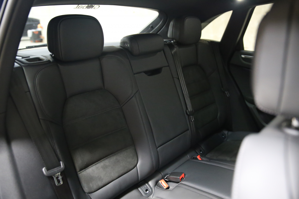 PORSCHE MACAN ESTATE – Global - Extraordinary Fleet Solutions